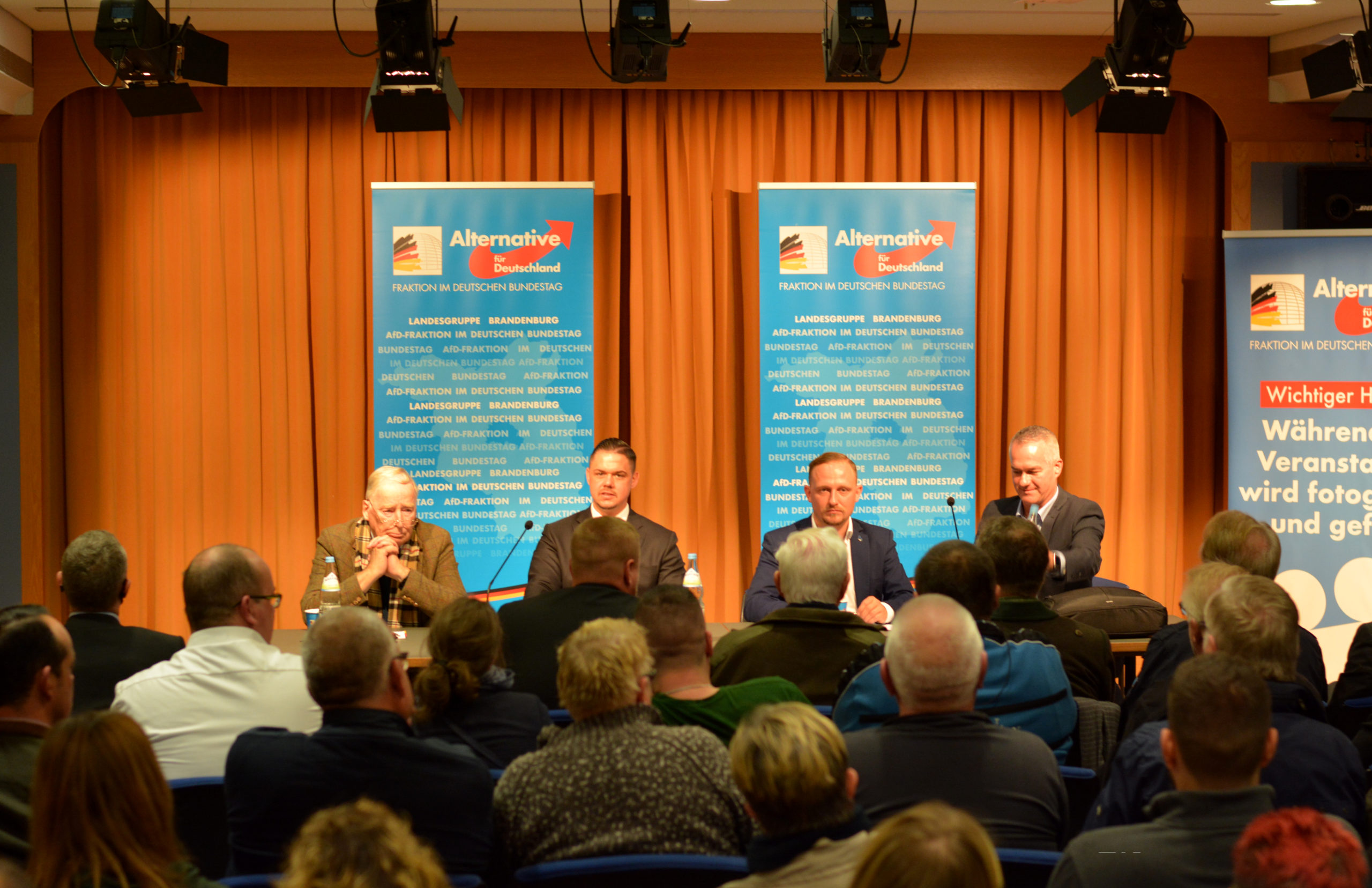 Bürgerdialog in Prenzlau mit Dr. Alexander Gauland und Hannes Gnauck ...